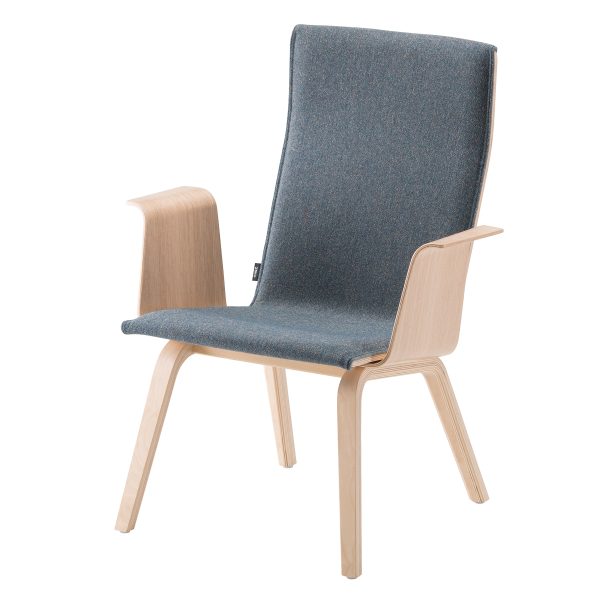 Duo Lounge Chair with wooden legs - ISKU