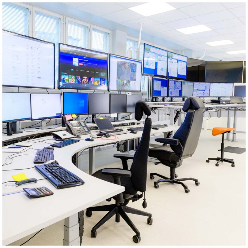 Arcus 450 Control room console - ISKU