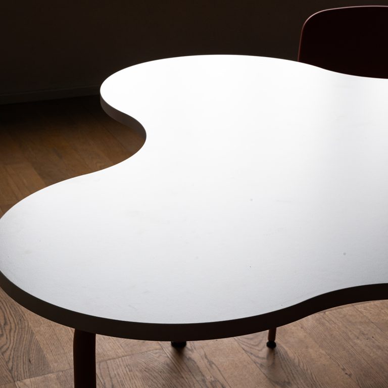 Cloud table - ISKU